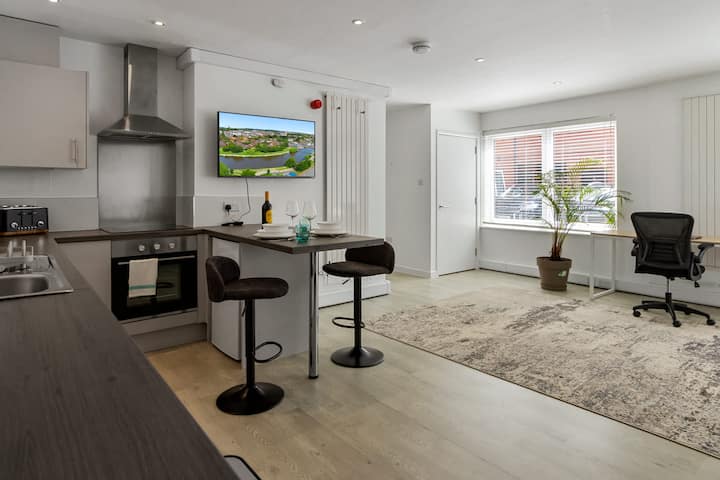 City Heights Studio - Short Stays Uk - Exeter