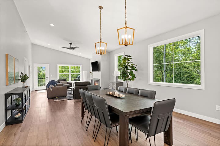 Riverwest Island View -Brand New-sauna - Duluth, MN