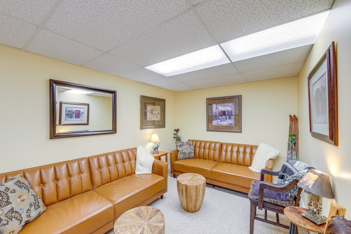 Walk To Happy's Inn & Lake Access: Libby Apartment - Logan State Park, Kalispell