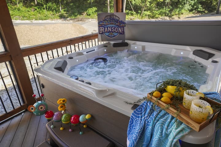 Hot Tub>game Room>indoor Pool>poker Table>fishing> - Branson, MO