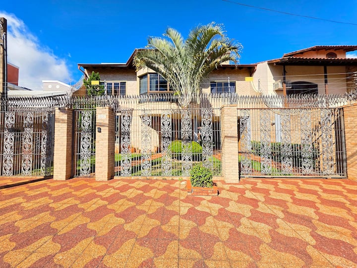 Casa 4 Suítes Em Bairro Nobre De Foz - Foz do Iguaçu