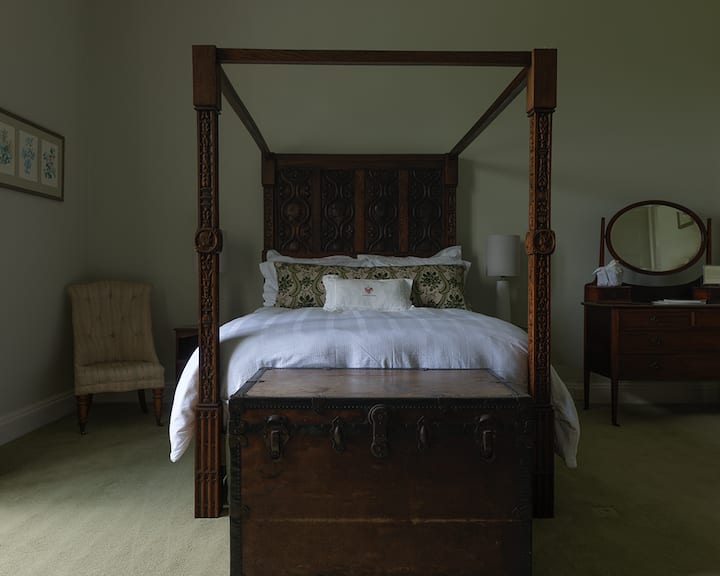 King-prestige-sdb Privée-vue Sur Montagne-main Hou - Tipperary