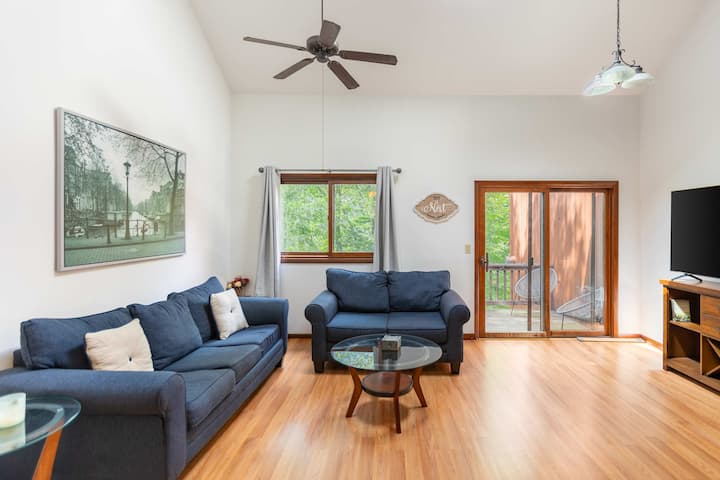 ‼️Cozy Retreat Near Lake, Trails & Mountain Views - Vernon Township, NJ