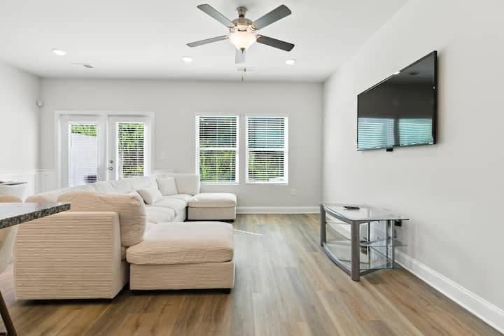 New! Charming Easley Retreat With Private Yard - Piedmont, SC