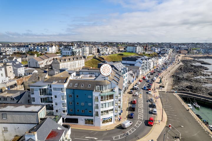 Harbour Heights -Escape Ordinary - Castlerock