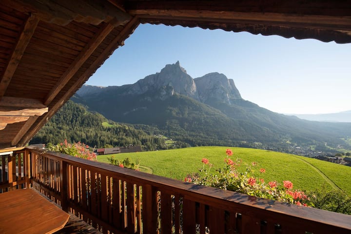 Gschtraffhof Panorama - Kastelruth