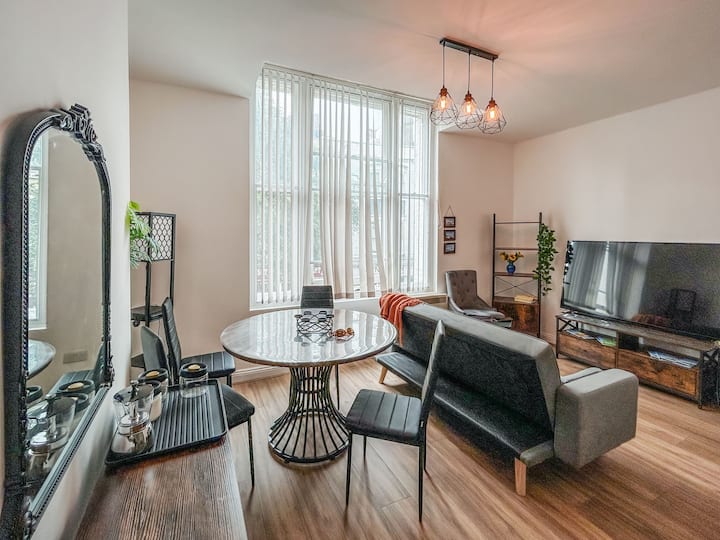 Flat One - Weymouth