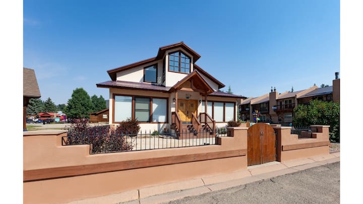 High Expectations - In Town - New Property! - - Red River, NM