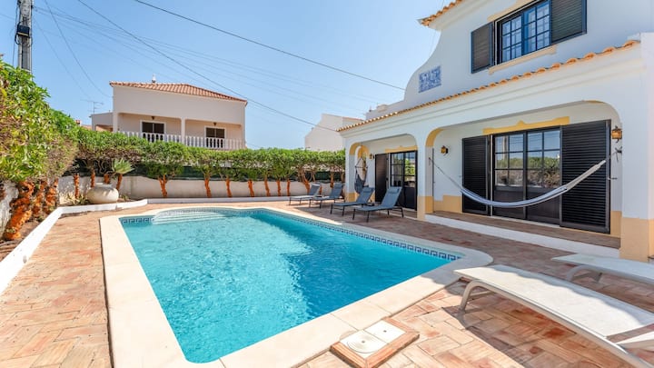 Stylish 3 Bdr Retreat W/pool By Lovelystay - Altura, Portugal