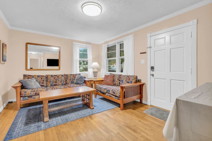 Cute 3/1 Bungalow Close To Downtown - Spartanburg