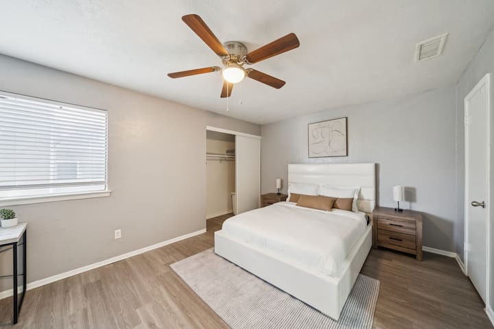 Stay With Properties By Preston I Free Parking - 達拉斯