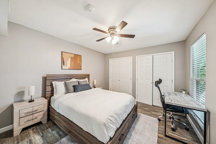 Convenient Midterm Housing Option - Dallas, TX