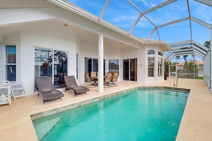 3 Br Home With Private Pool And Wifi - Marco Island, FL