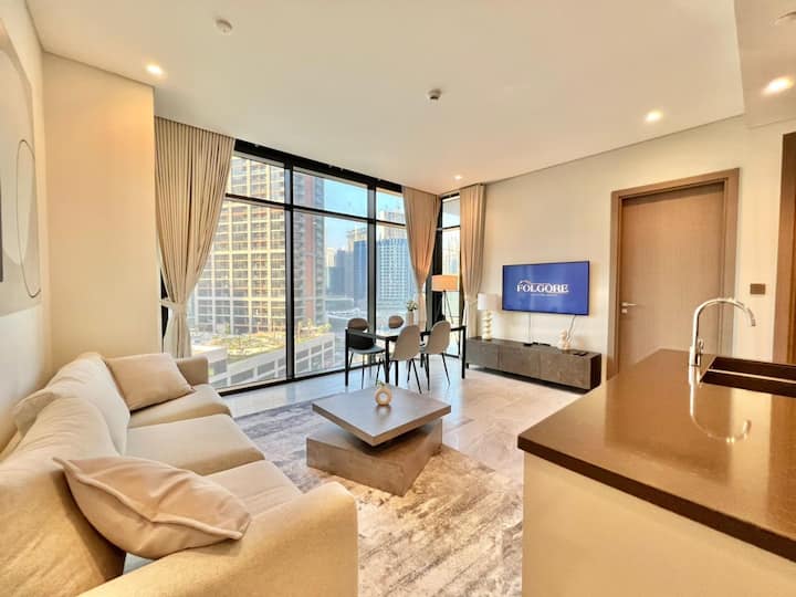 Exclusive Burj Khalifa & Canal View | Luxury - Dubai