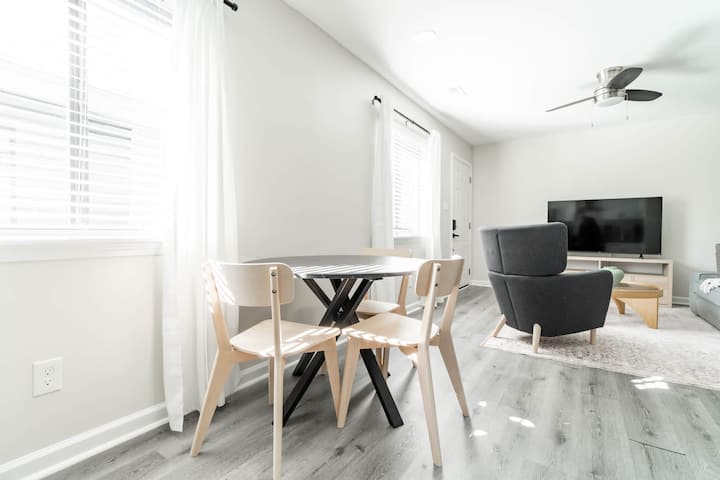 The Vibe On Durham Iii 8780 - Durham, NC