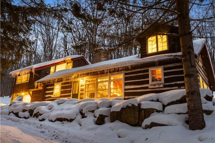 Warm Historic Mountain Cabin - Pennsylvania