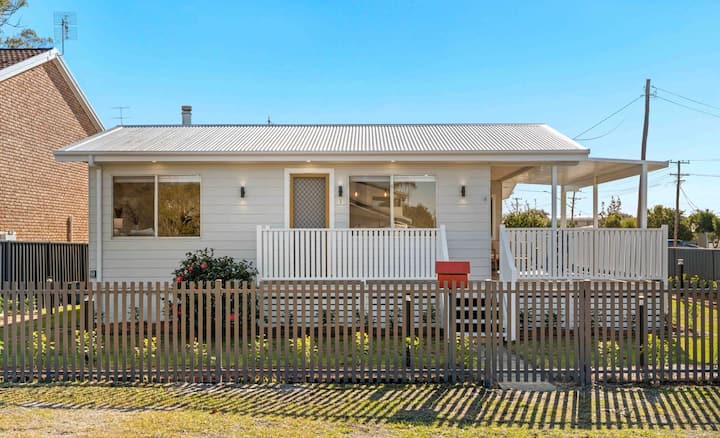 Bayswater Beach House 1 By Experience Jervis Bay - Vincentia