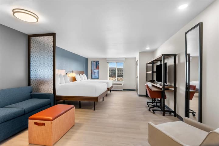 3 Suites | Extended Stay | Near Cheyenne Downtown - Cheyenne, WY