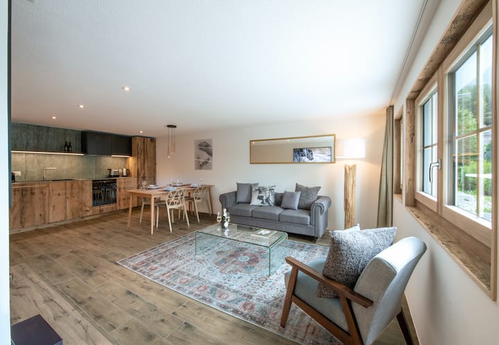 Chalet Ledihus Garden Apartment - Lauterbrunnen