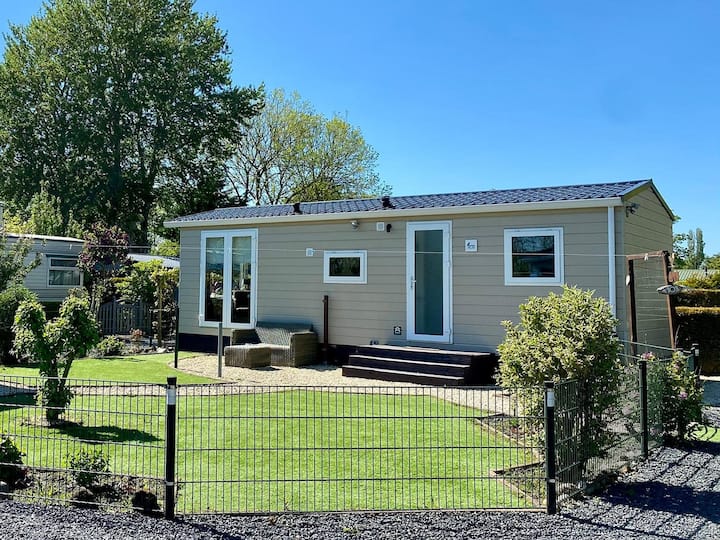 Chalet à Tzummarum Près De La Campagne Frisonne - Harlingen