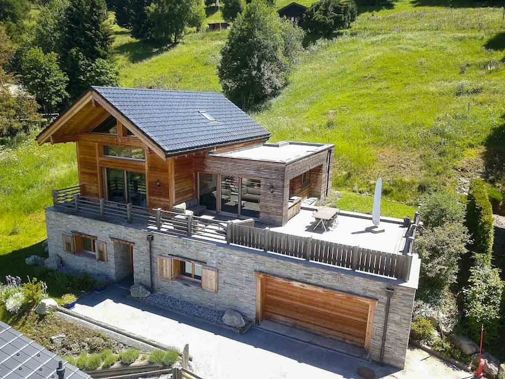 Chalet Lumineux Et Récent Proche Du Bisse De Ver - Sierre