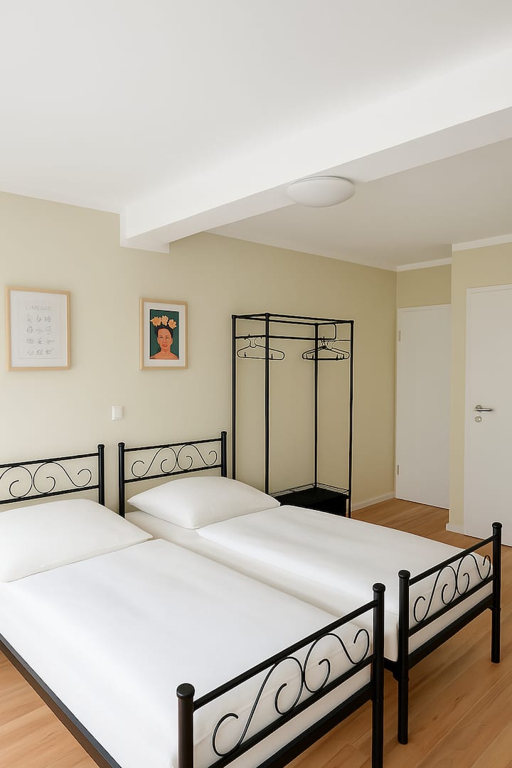 Apartment-deluxe-private Bathroom-terrace - Hagen