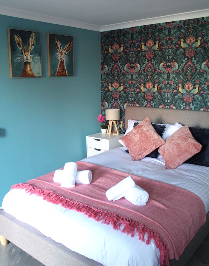 Thorpe Park Studio | Self-contained + Parking - Staines-upon-Thames