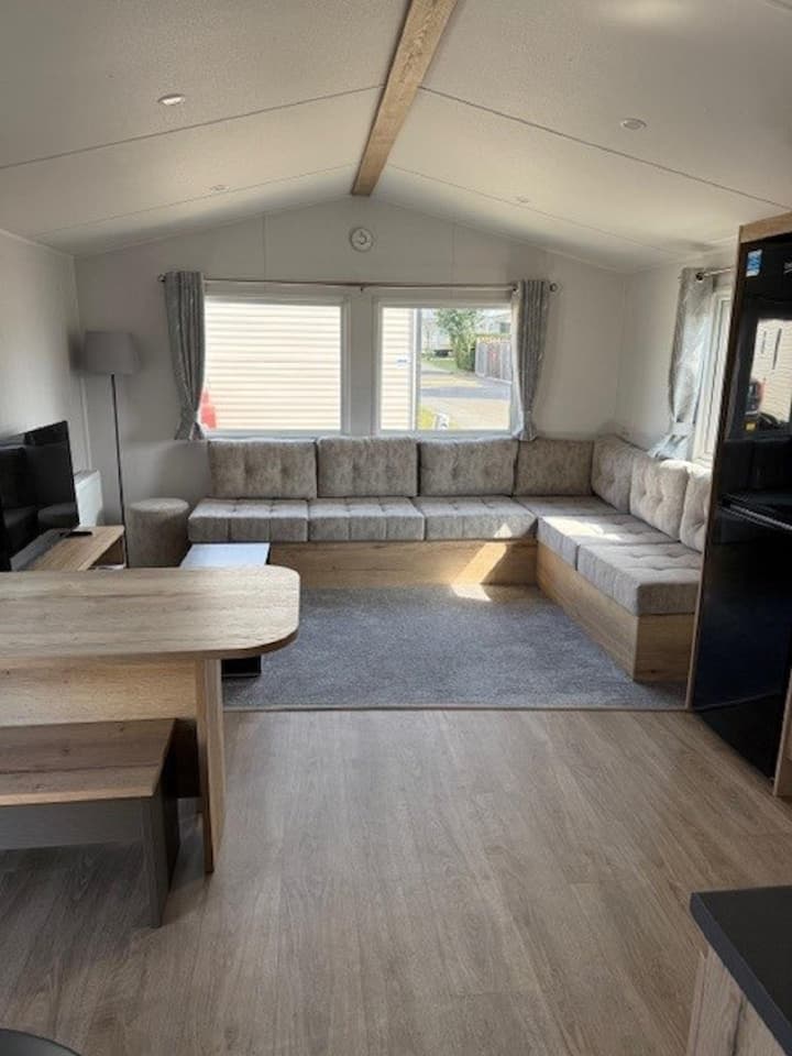 Modern Caravan Nearby Scratby Beach Ref 50010ae - Hemsby