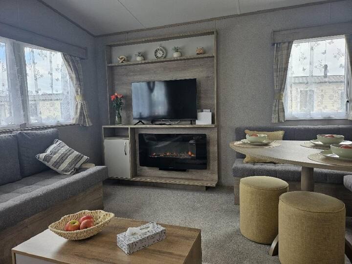 Caravan At Pakefield Beach Ref 68115cr - Lowestoft