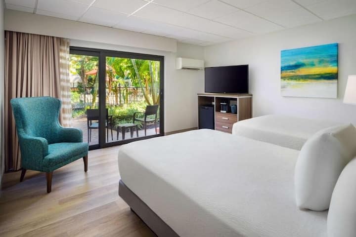 Naples Room For Relaxation And Adventure Seekers - Naples
