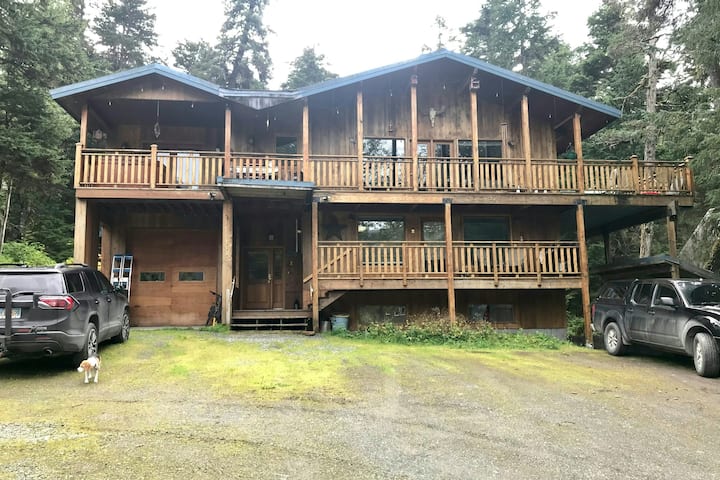 3 Br Home With Private Hot Tub In Girdwood - Alyeska, AK