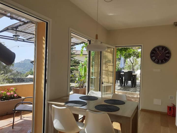 Escapade Chic Sur Une Colline Côtière - Ventimiglia