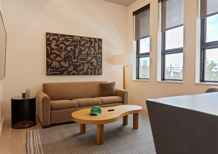 Sosuite | 1br Apt W Roof Deck, Gym, Laundry - Philadelphia, PA