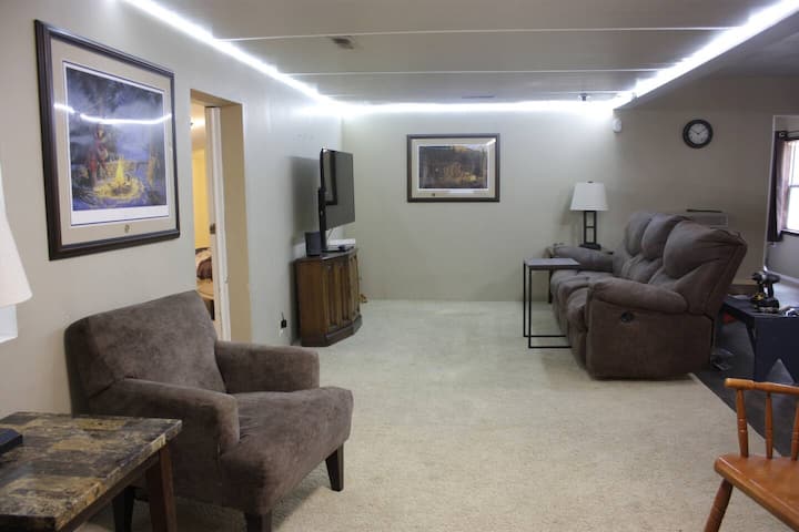 Hunting / Fishing Cabin At Lake Wappapello - Lake Wappapello State Park, Williamsville