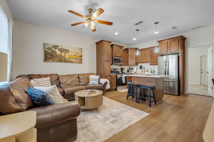 Newly Remodeled Condo With Pool! - Tallahassee, FL