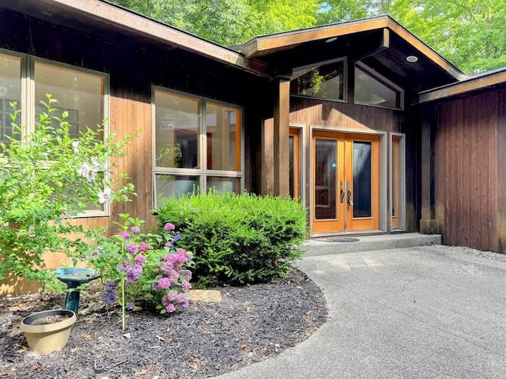 Wildhaus - South Haven, MI