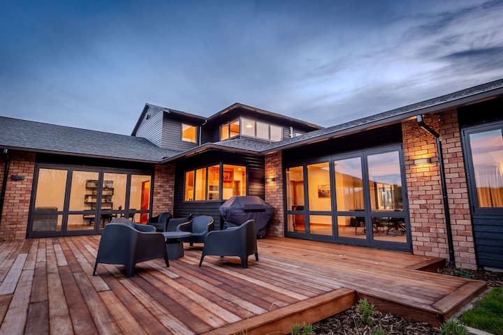 Karapiti Lodge - Stunning Rural Getaway - New Zealand