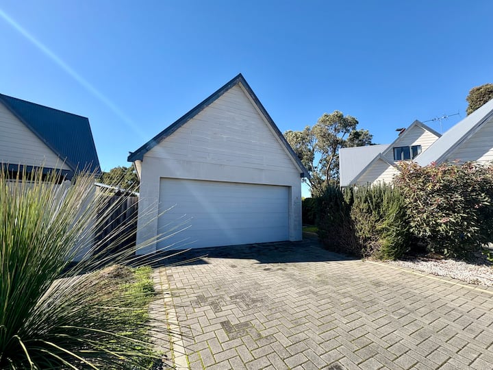 Relax On Moonshine - Dunsborough