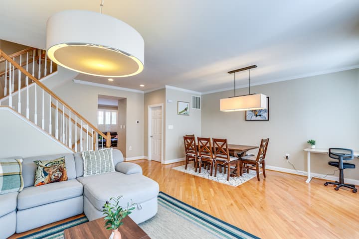 Work, Play & Explore Dc Area: Herndon Haven! - Herndon, VA