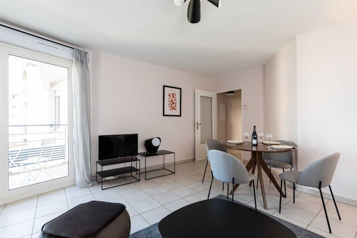 Dify Appt Elegant 1ch/4p - Quartier Part Dieu - Lione