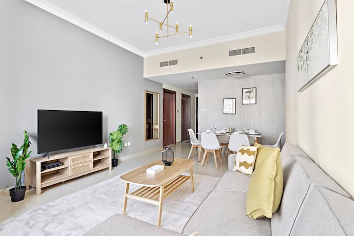 Cozy 1br| V3 Tower | Pool & Gym - Dubai