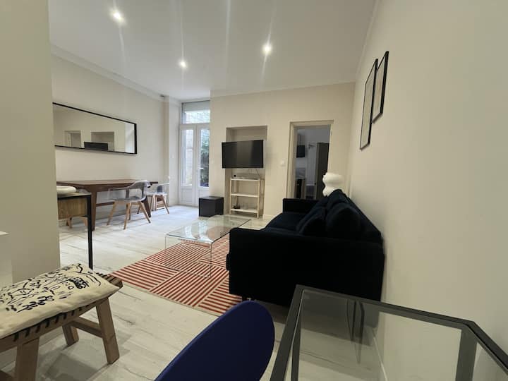 Spacieux Appartement 2 Personnes Avec Petit Jardin - Angers