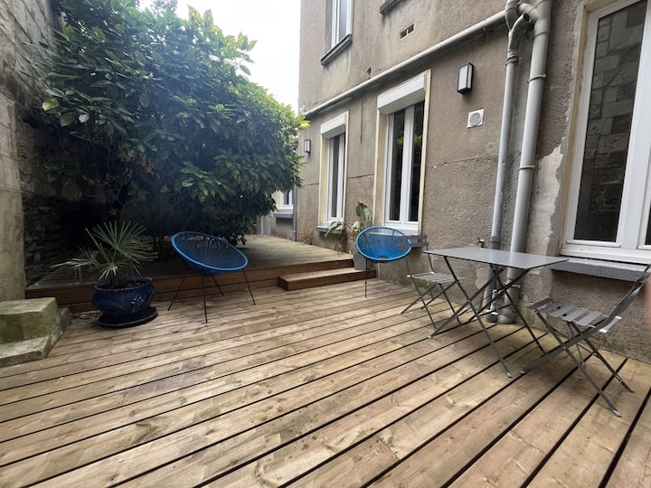 Spacieux Appartement 2 Personnes Avec Petit Jardin - ibis Angers Centre Chateau