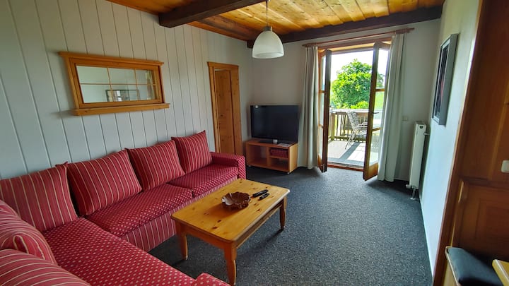 Holiday Apartment "Schneeberg" – 2-4 Guests - Warmensteinach