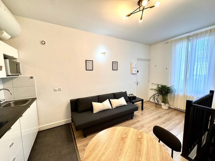 Le 92 - 4 Prs - Wifi - Porte De Paris - Métro - Clichy