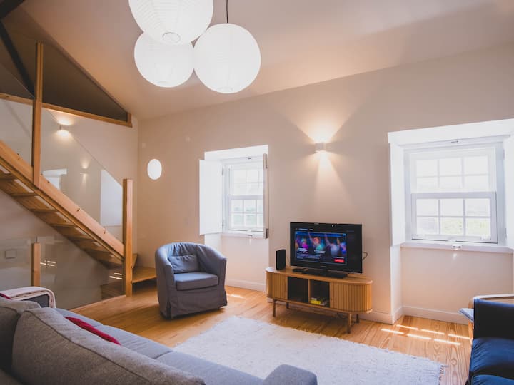 Casa P'ra Muralha - Inside The Castle - Óbidos