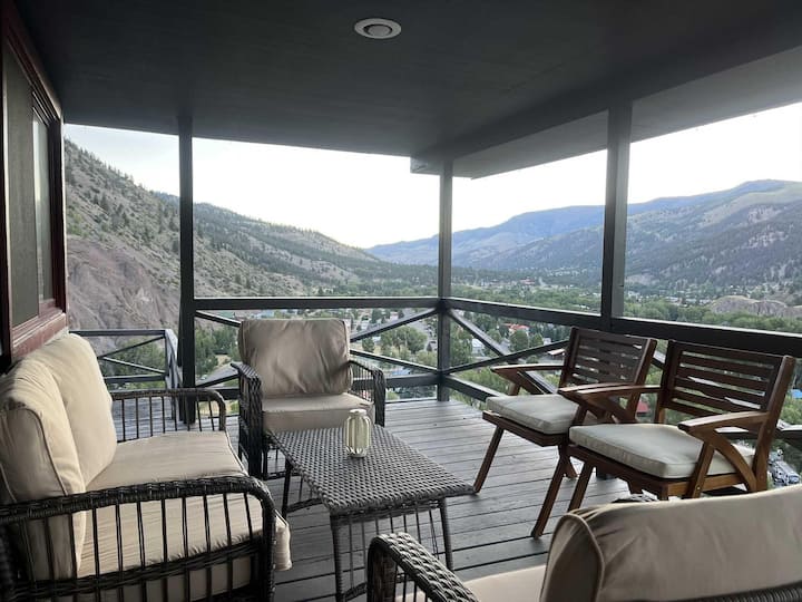 Tower House - Views In All Directions!  Newly Remo - Lake City, CO