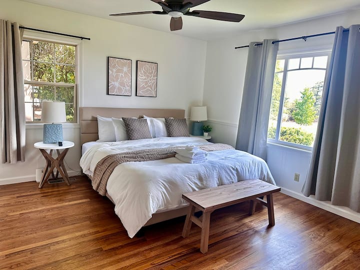 New! Wine Country Farmhouse-sunset Views-cozy! - Jacksonville, OR