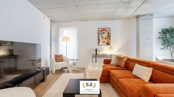 Stylish Retreat In Historic Old Montreal - Montréal, QC