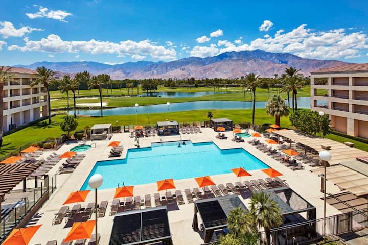 On Site Golf Course + Topgolf Suite. Pool - Cathedral City, CA